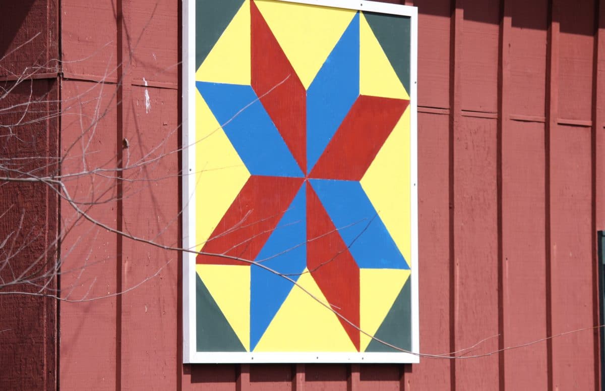 Barn Quilts Trail - Macomb Area Convention and Visitors Bureau